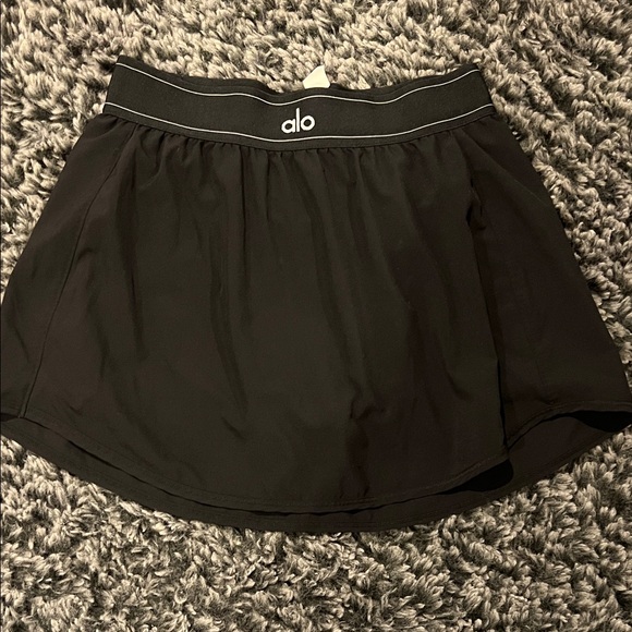 ALO Yoga | Skirts | Alo Yoga Black And White Athletic Skort M | Poshmark